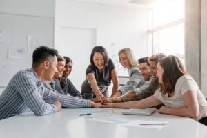 4 Types of Team Building Techniques for Modern Organizations | Newton Co